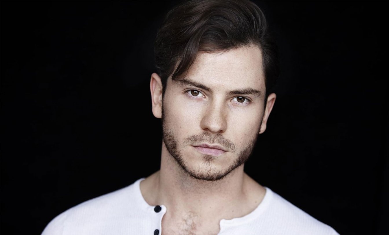 Toby-Alexander Smith | Entertainment at Warner Hotels