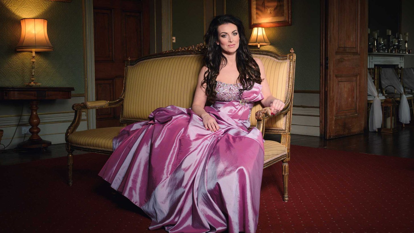 Lisa Jane Kelsey - A Night At The Musicals | Warner Hotels