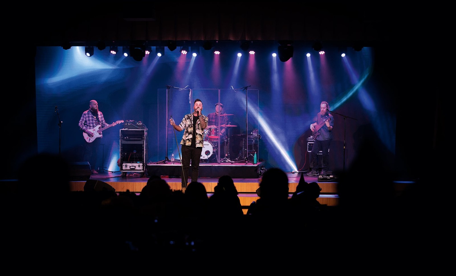 Entertainment at Warner Hotels