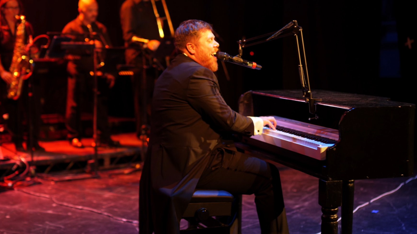 Dominic Creighton - The Maestro of Rock Show | Entertainment at Warner ...